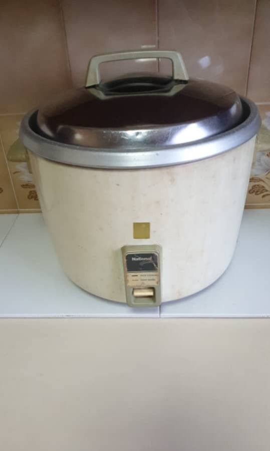 925) National Rice Cooker - 30 Cm Circumference Of The Pot, TV & Home ...