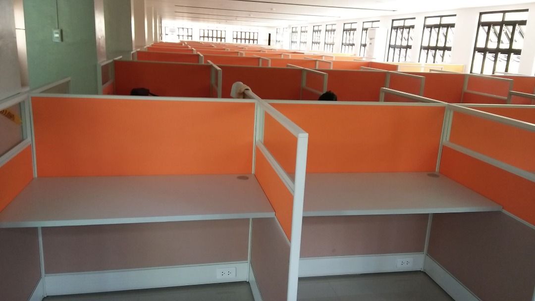 AaA -MODULAR/WORKSTATION TABLE // OFFICE PARTITION // THEATER CHAIR ...