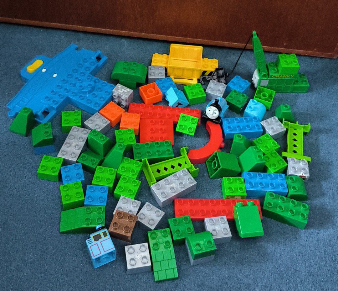 BUILDING BLOCKS THOMAS AND FRIENDS MEGABLOKS CAN PLAY TGT WITH LEGO ...