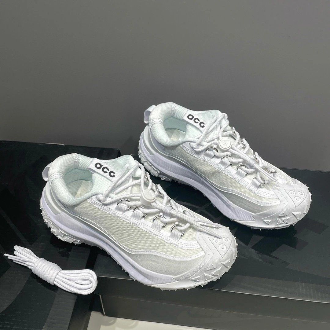 CDG × Nike ACG mountain fly 2聯名戶外男女運動鞋, 男裝, 鞋, 波鞋 - Carousell