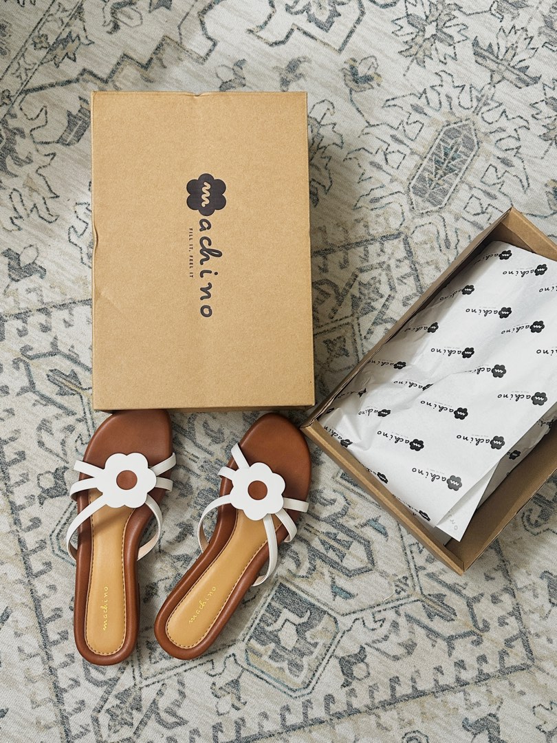 Dream in Hana Machino (white), Women's Fashion, Footwear, Flats on ...