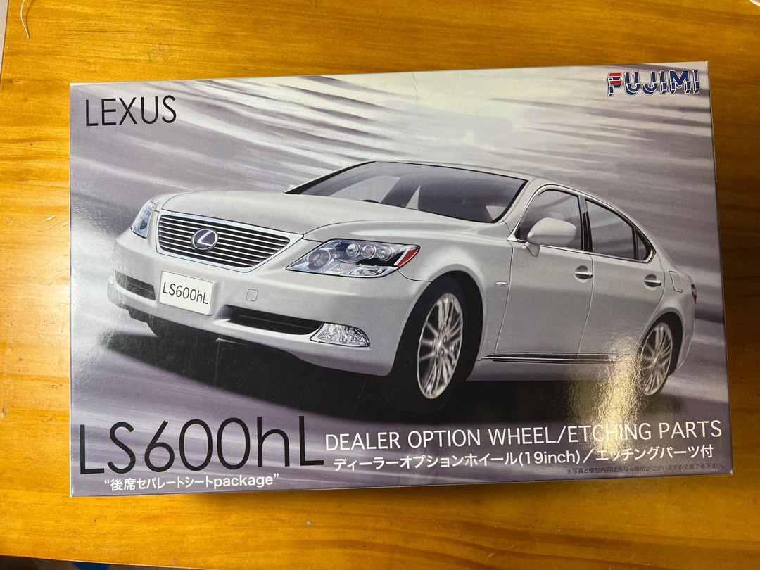 Fujimi Lexus LS600L dealer option wheel/etching parts, 興趣及遊戲, 玩具 & 遊戲類 ...