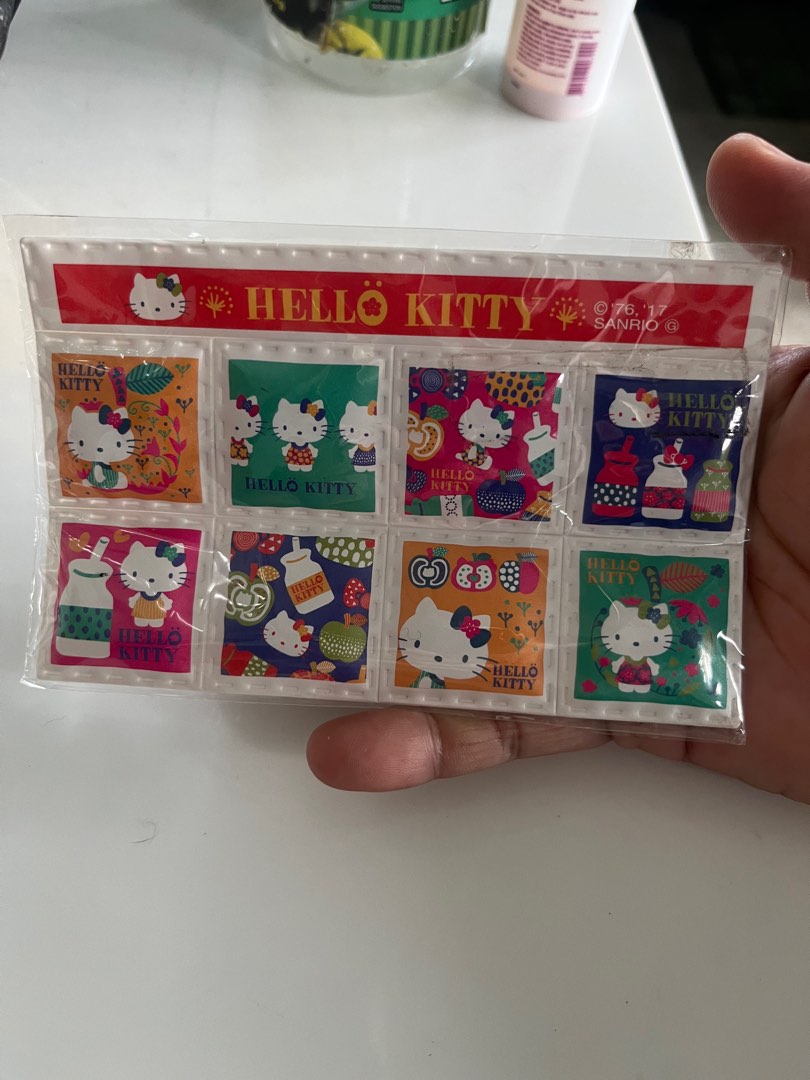 Hello Kitty Ref Magnets, Hobbies & Toys, Memorabilia & Collectibles ...
