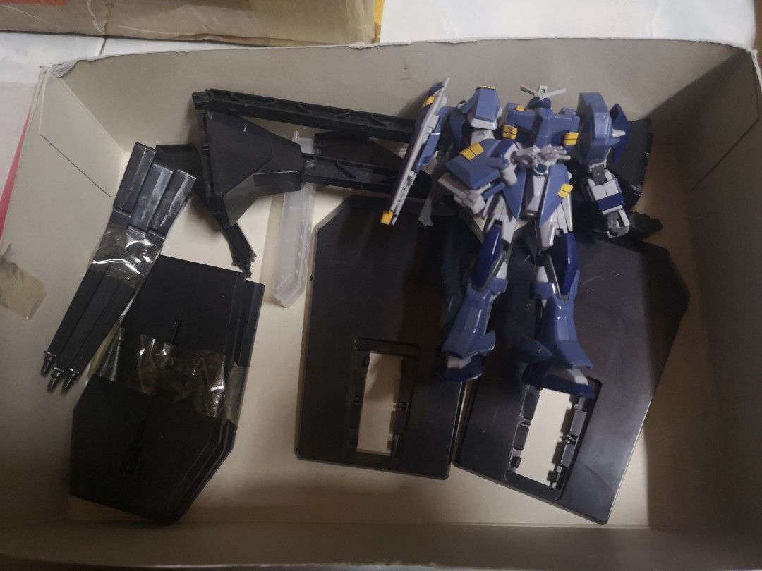 Hg gundam bandai and bootleg spare parts junk lot assembled, Hobbies ...
