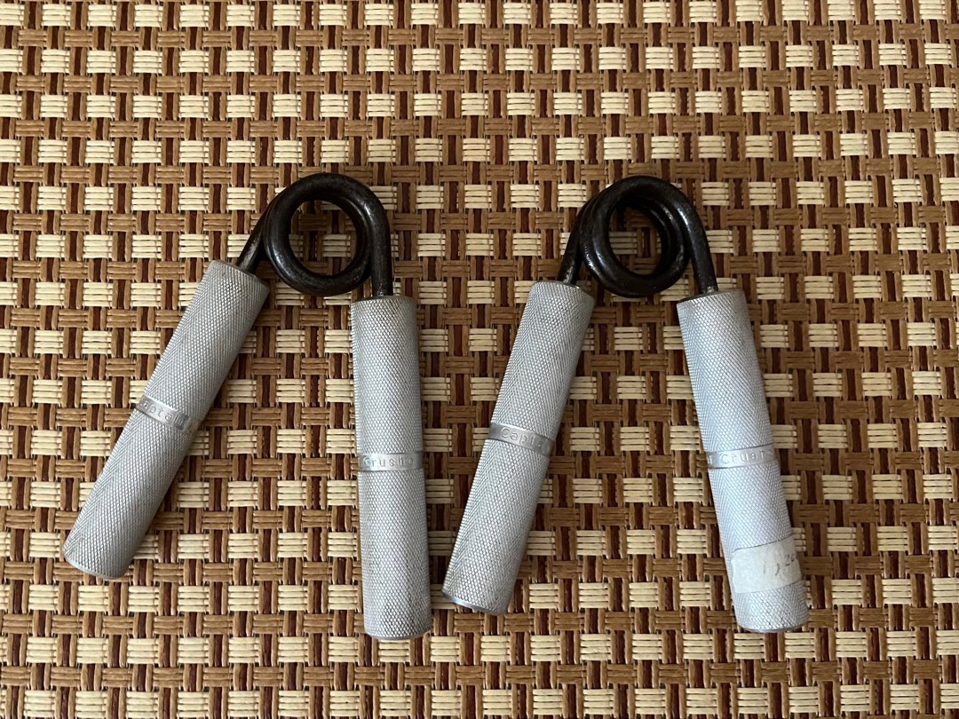 IronMind Captains of Crush (CoC) Hand Grippers, Sports Equipment ...