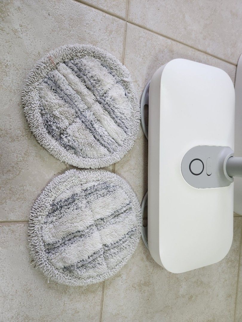 Quance wireless spin mop, Furniture & Home Living, Cleaning & Homecare ...