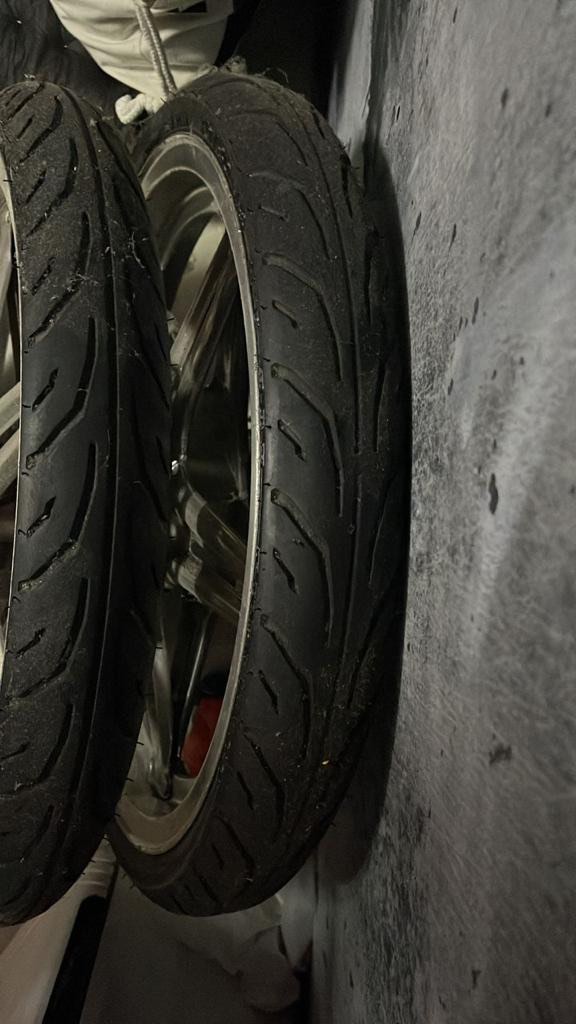 Spotrim moto cb saiz 18x1.85, Motorbikes on Carousell