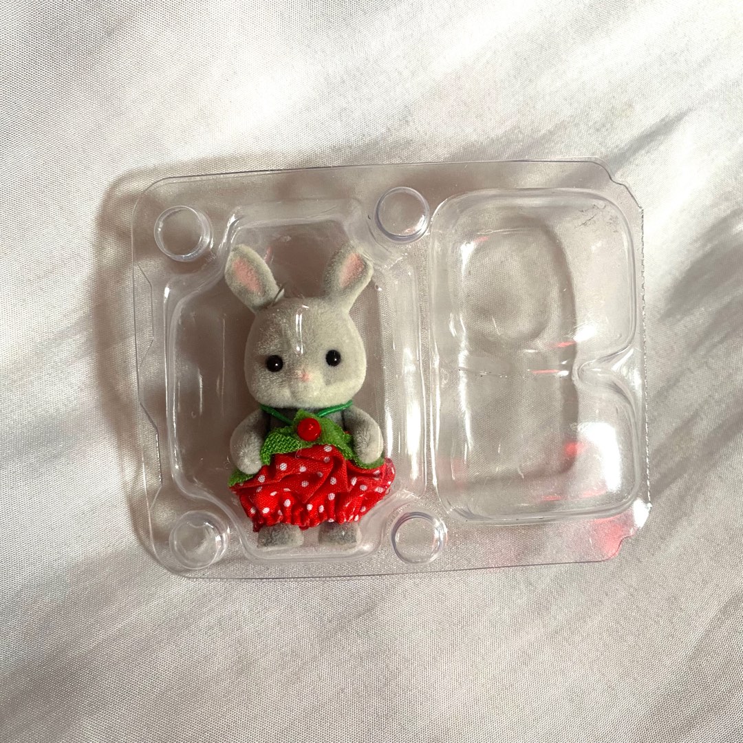 Sylvanian Strawberry Cottontail Rabbit, Hobbies & Toys, Memorabilia ...