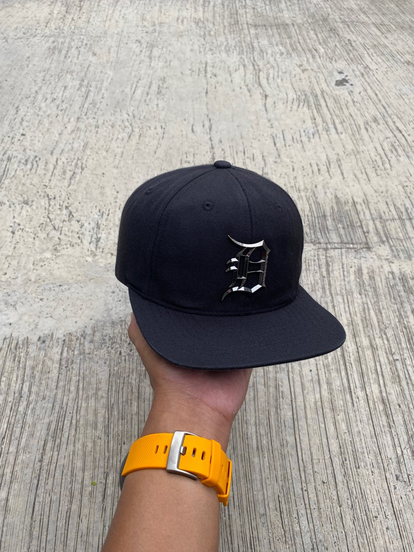 Topi snapback mlb detroit tiger logo besi, Fesyen Pria, Aksesoris, Topi ...