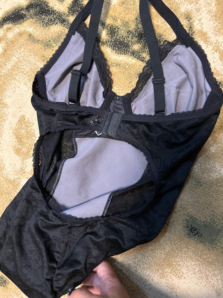 Branded laced UW full body girdle size 90B or 34B 2025, Women's Fashion ...