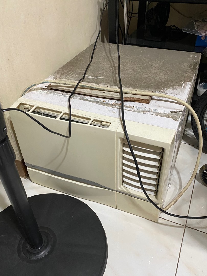 CARRIER WINDOW TYPE AIRCON ONE HORSEPOWER, TV & Home Appliances, Other ...