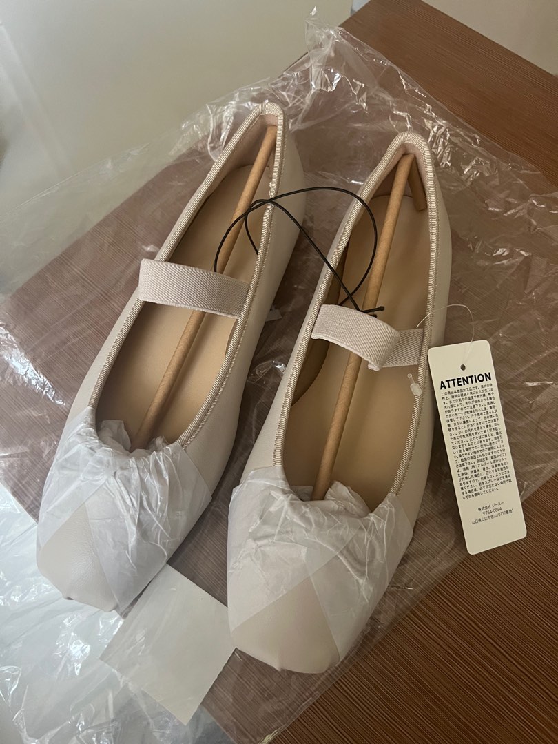 GU BALLET FLATS SHOES BRAND NEW, Women's Fashion, Footwear, Flats ...