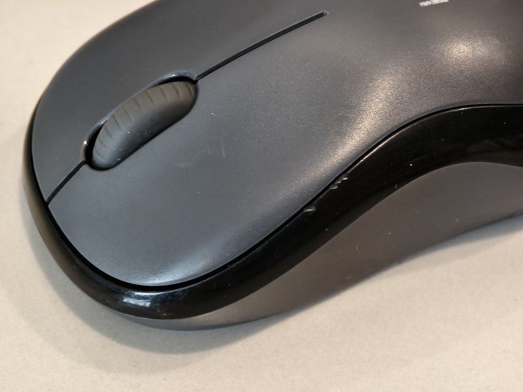 Logitech Logi M220 Wireless Mouse with 2.4Ghz USB Receiver for Laptop ...