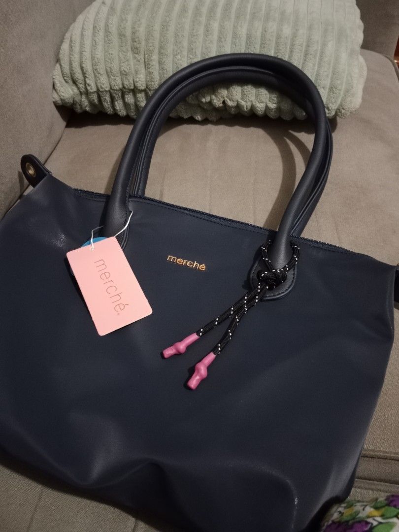 (HATI HATI ADA YANG AMBIL FOTO SAYA) Merche Alice Bag Navy, Fesyen ...