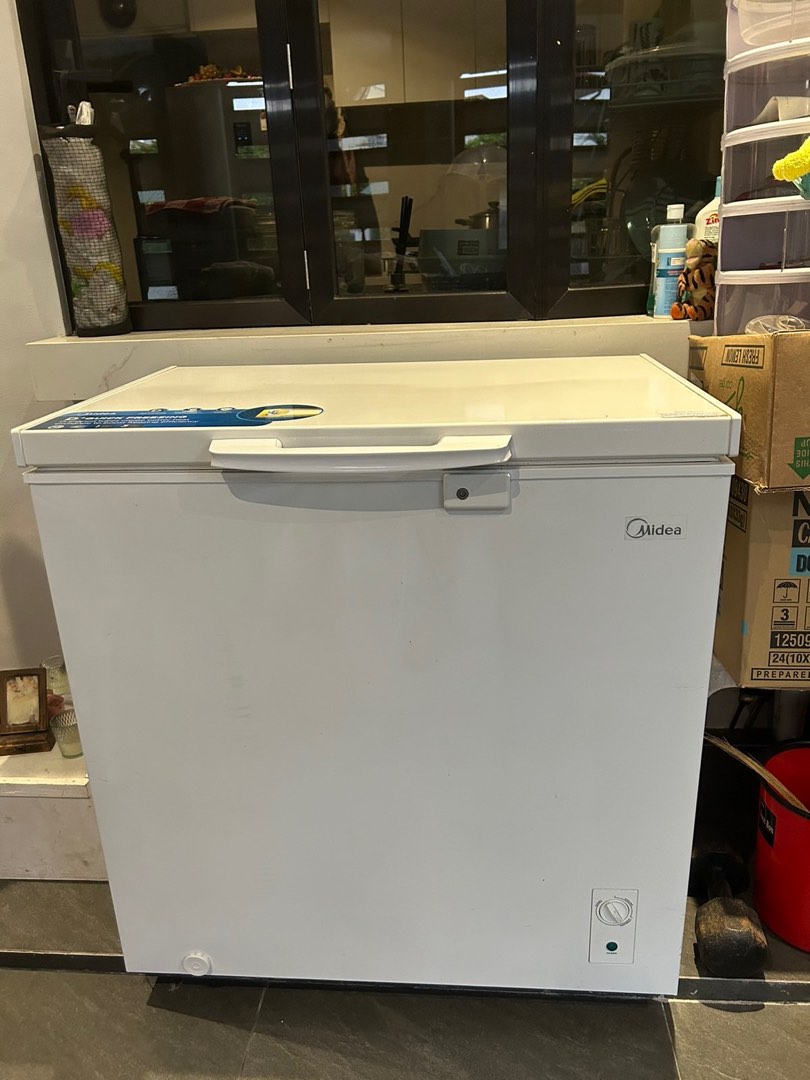 MIDEA Chest Freezer 7. Cu. Ft. Capacity, TV & Home Appliances, Kitchen ...