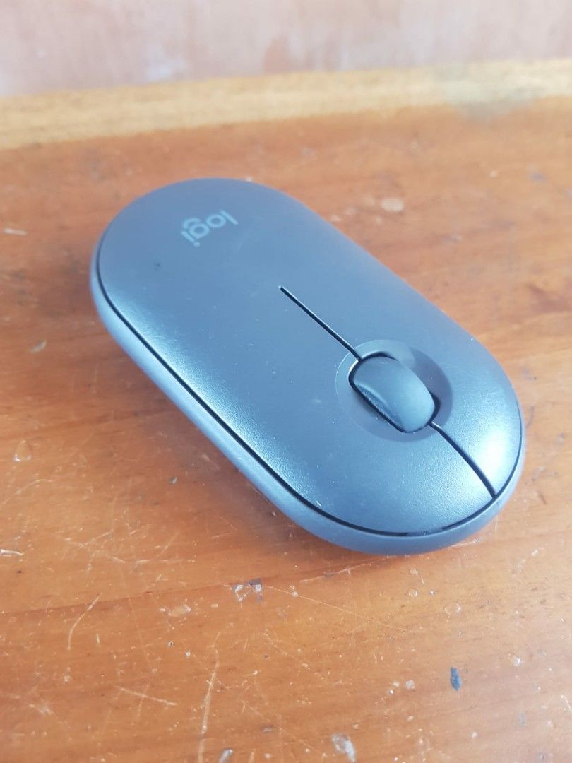 Mouse Logitech Pebble M350 Wireless, Elektronik, Bagian Komputer & Aksesoris di Carousell
