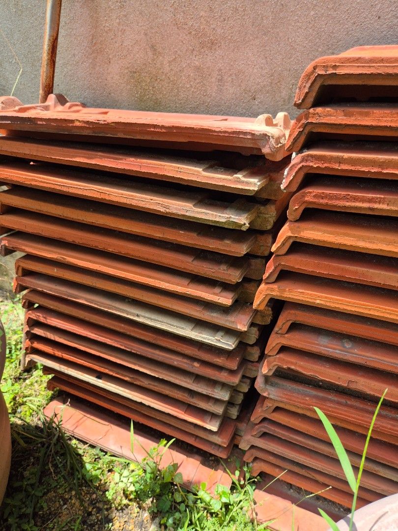 Roof tiles Malayan Tiles BMI Monier, Everything Else, Others on Carousell