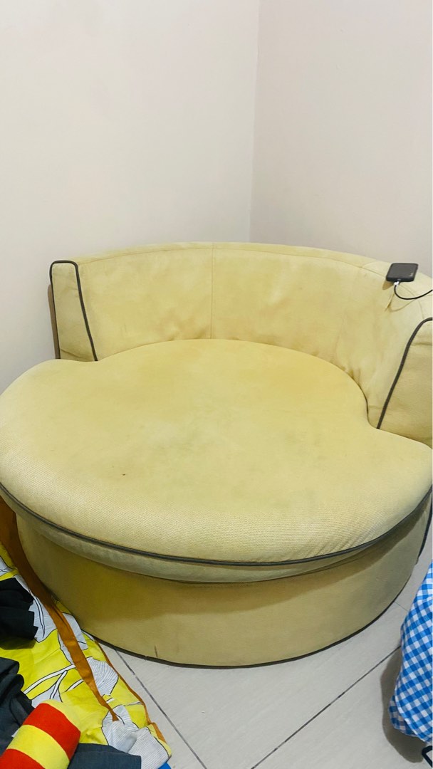 Sofa bulat, Furniture & Home Living, Furniture, Sofas on Carousell