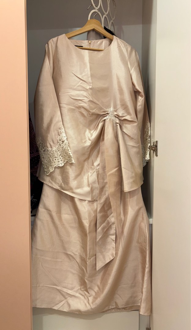 Variyan Baju Kurung, Women's Fashion, Muslimah Fashion, Baju Kurung ...