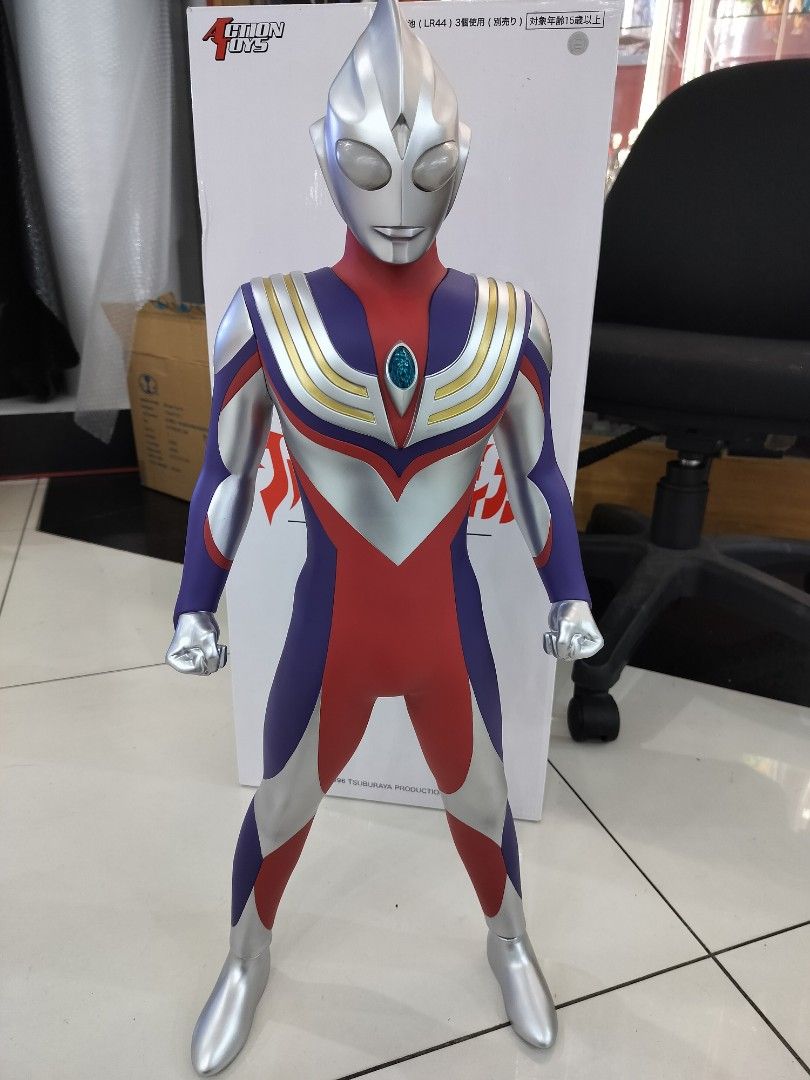 Action Toys Ultimate Vinyl Collection Ultraman Tiga > 2 feet, Hobbies ...