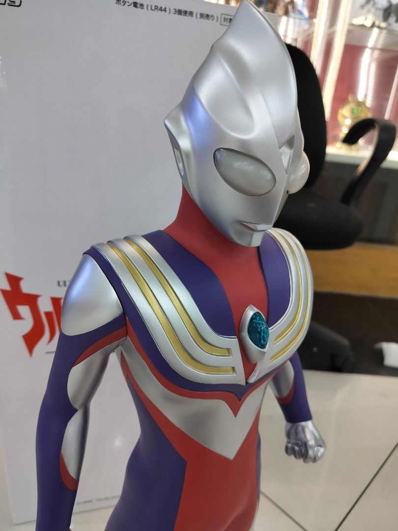 Action Toys Ultimate Vinyl Collection Ultraman Tiga > 2 feet, Hobbies ...