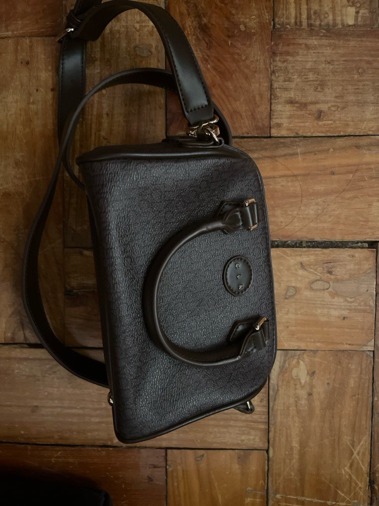 CLN hand/sling bag, Women's Fashion, Bags & Wallets, Cross-body Bags on ...