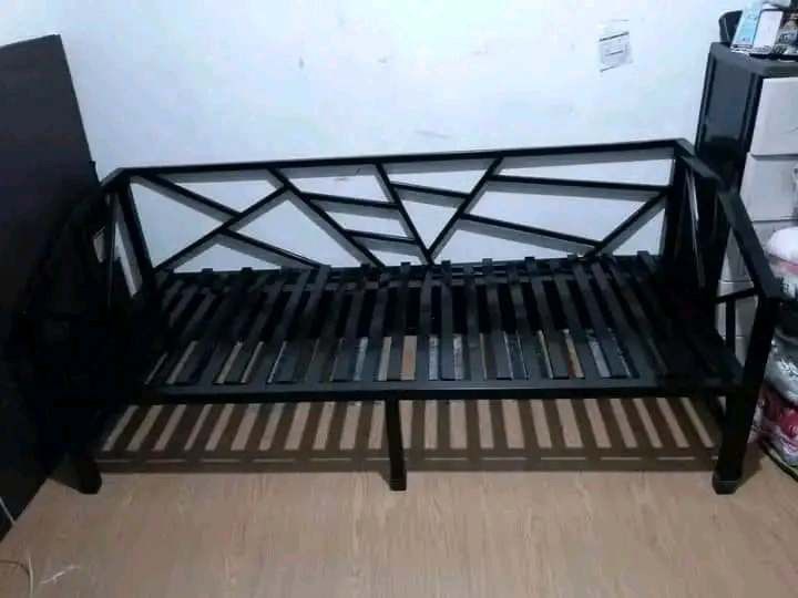 Expandable Daybed Sofa, Furniture & Home Living, Furniture, Bed Frames ...