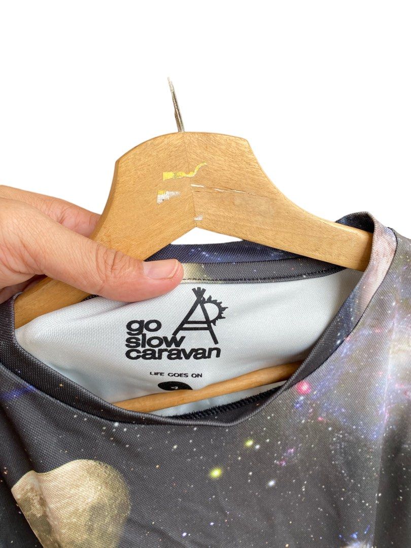 Go slow caravan, Women's Fashion, Tops, Shirts on Carousell