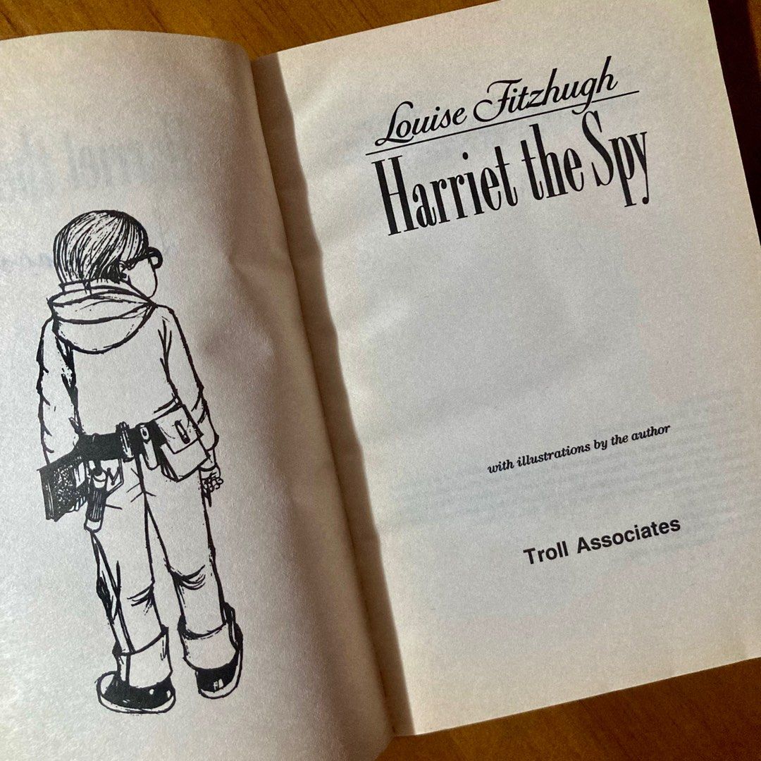 Harriet The Spy by Louise Fitzhugh (Middle Grade / Harper Trophy ...