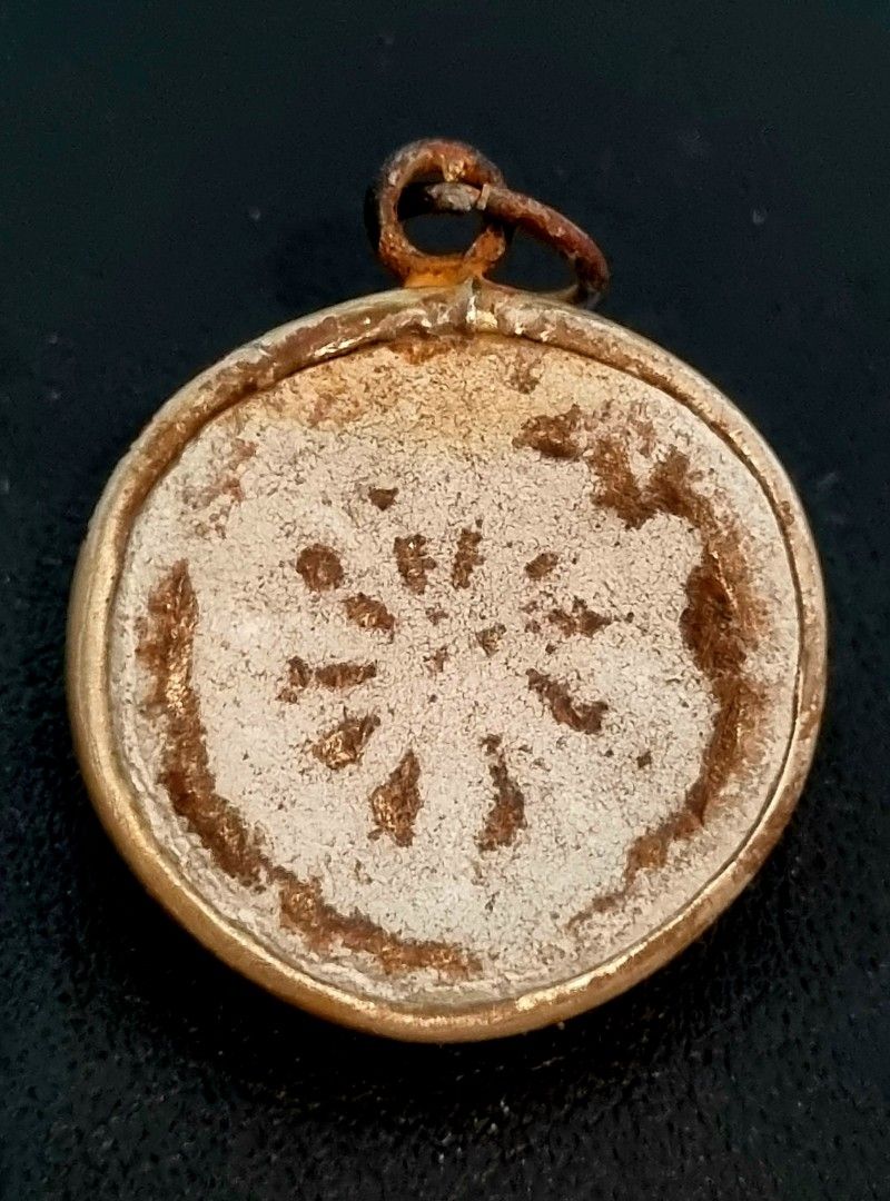 LP Niam (1910) Phra Ngob Nam Oil, Wat Noi - Thai Amulet, Hobbies & Toys ...