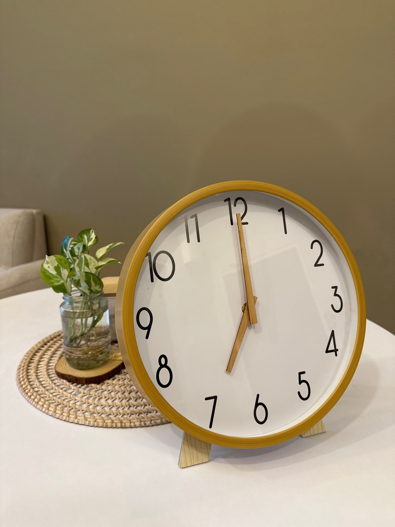 Muji clock set ( include bracket ), Furniture & Home Living, Home Decor ...