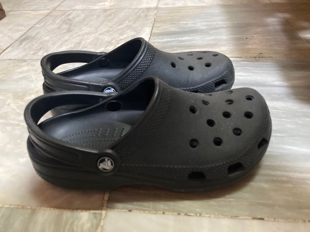 Original Crocs Classic Clogs Black, Women's Fashion, Footwear, Slippers ...