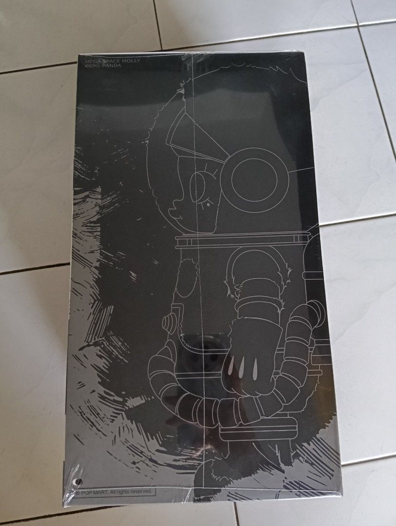 Pop Mart Mega Space 400% Panda Molly, Hobbies & Toys, Collectibles ...