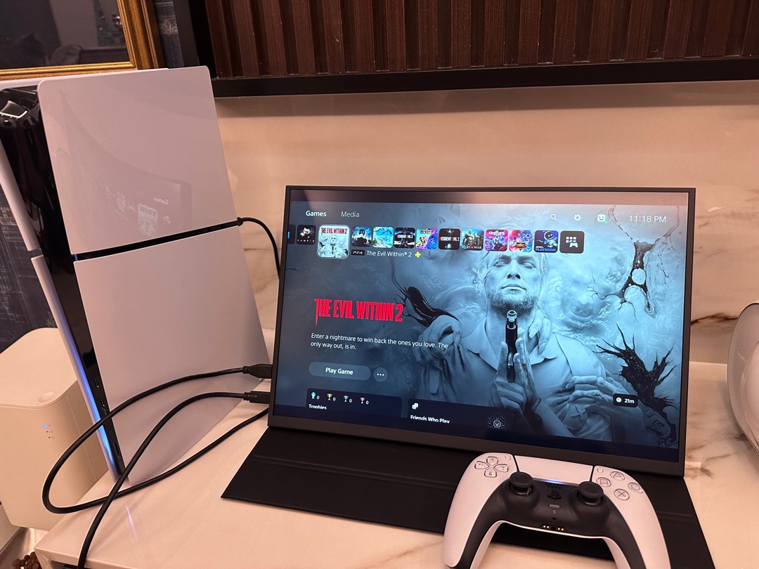 Ps5 digital with uperfect k118 2k screen ( selling whole set ), Video ...