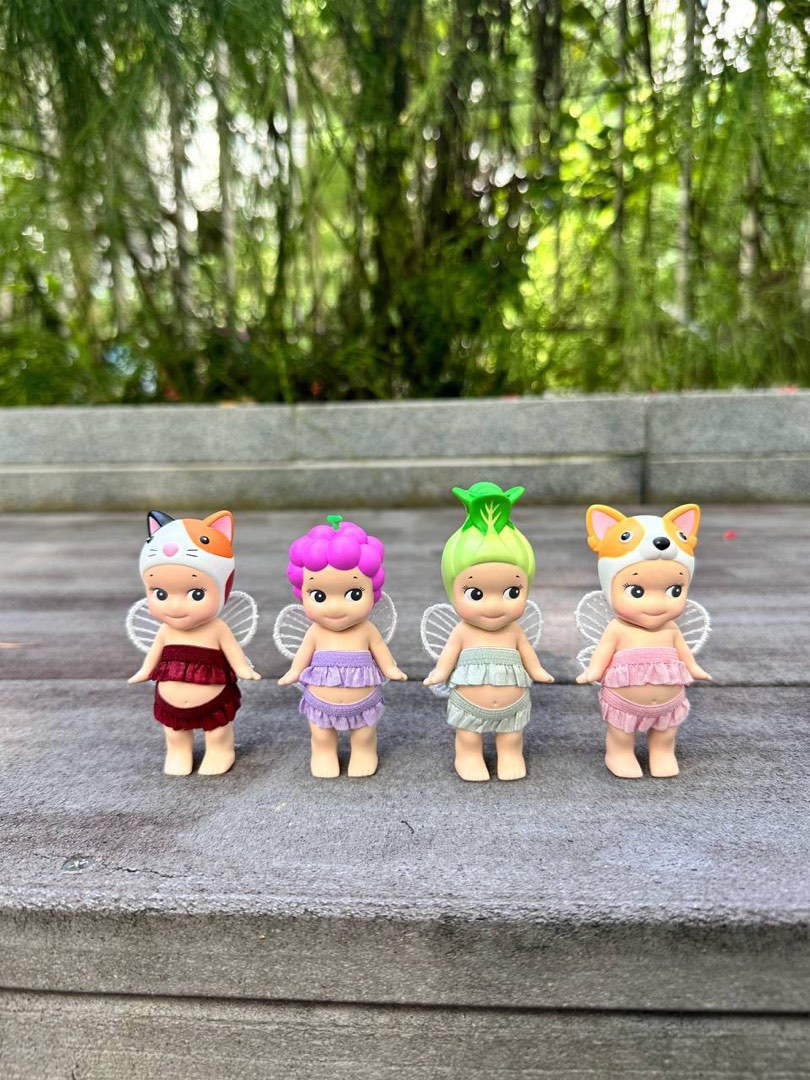 Sonny Angel Wings Clothes Set, Hobbies & Toys, Stationery & Craft ...