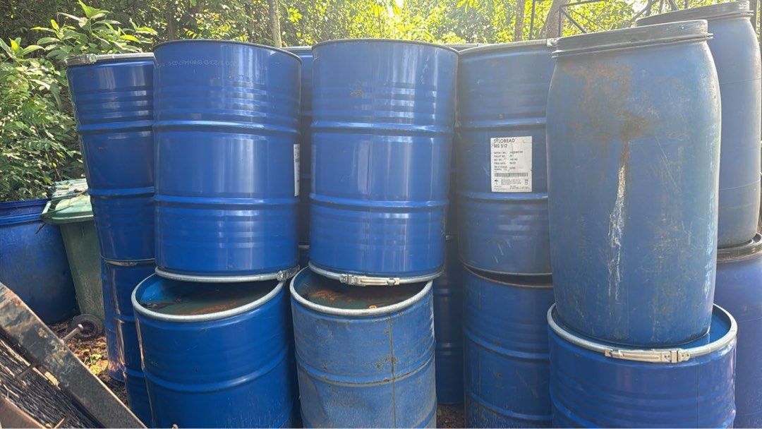 TONG BESI BIRU/TONG DRUM/TONG BBQ/200L, Furniture & Home Living ...