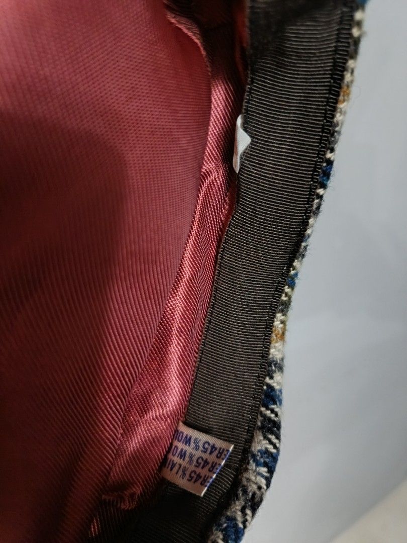 Torpedo Beret Jambul Hat, Luxury, Apparel on Carousell