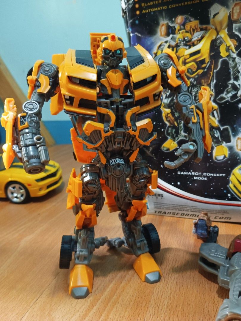 Transformers DOTM Mechtech Bumble Bee Robot, Hobbies & Toys, Toys ...