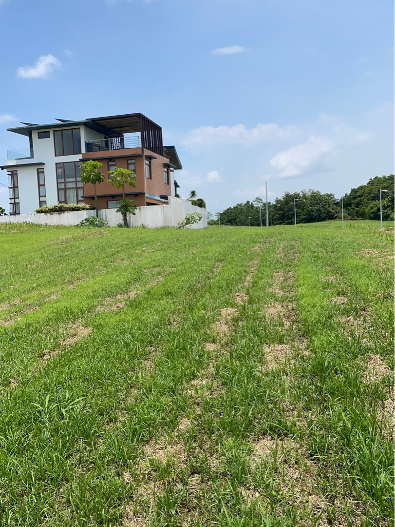 Venare Lot in Nuvali, Property, For Sale, Lot on Carousell