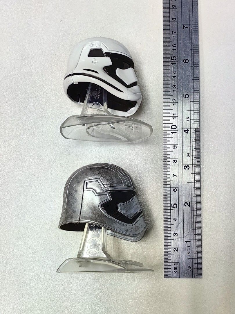 WTS: Star Wars Black Series Titanium Helmets 02: Captain Phasma and ...