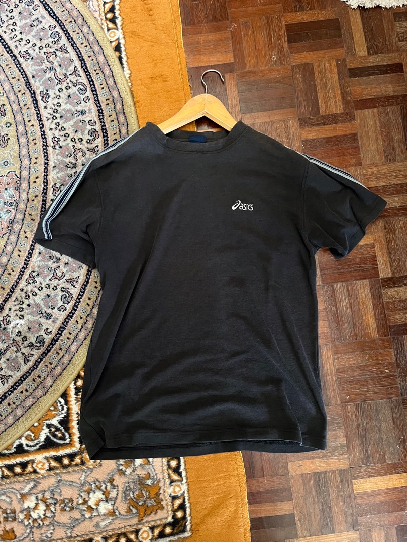 Asics black shirt, Men's Fashion, Activewear on Carousell