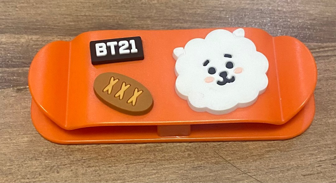 Bt21 miniso rj cable organizer, Hobbies & Toys, Memorabilia ...