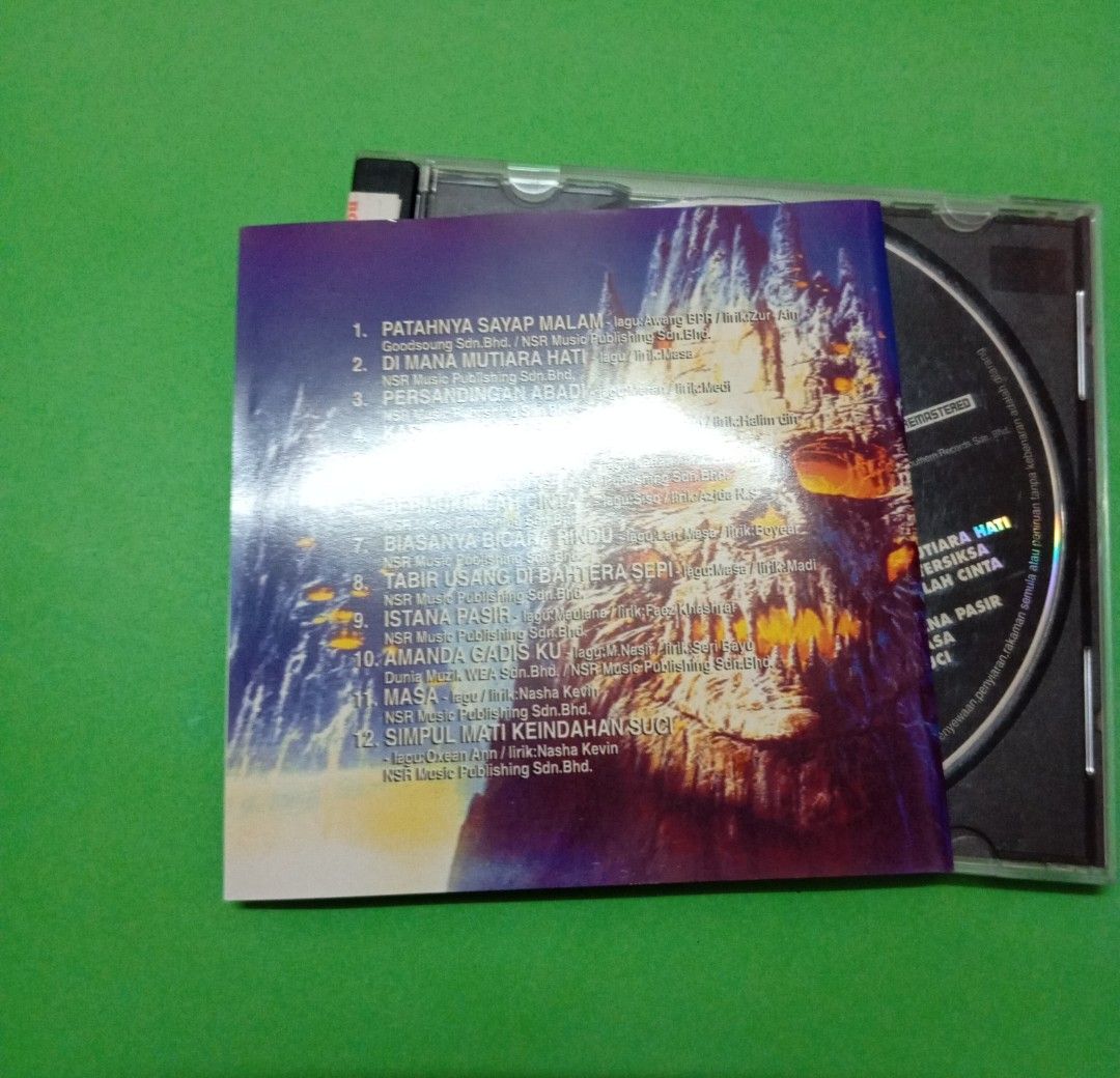 CD MASA : KEUNGGULAN ALBUM (1999) MALAY ROCK SLOW ROCK KAPAK MASA SCARECROW, Hobbies & Toys ...