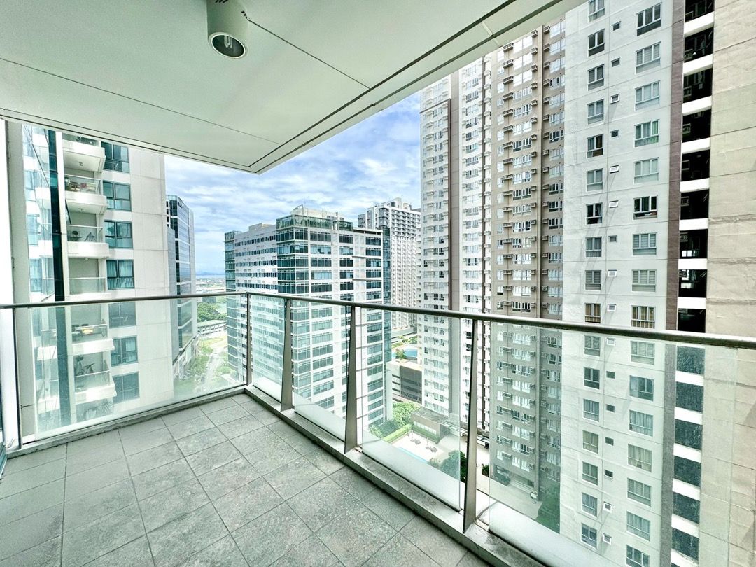 Corner 2BR Unit w/ Balcony | One Uptown Residences , BGC, Taguig City, Property, For Sale ...