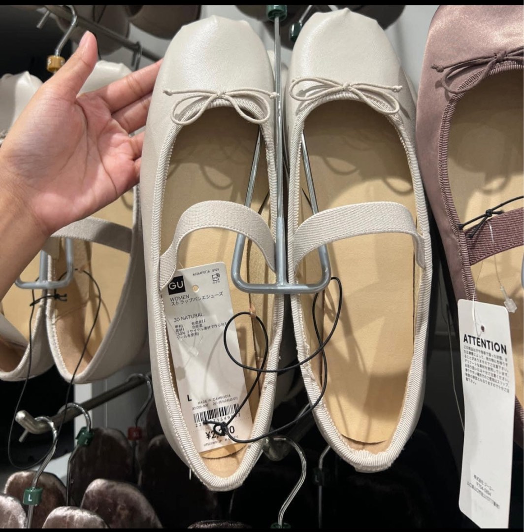 GU BALLET FLATS, Women's Fashion, Footwear, Flats & Sandals on Carousell