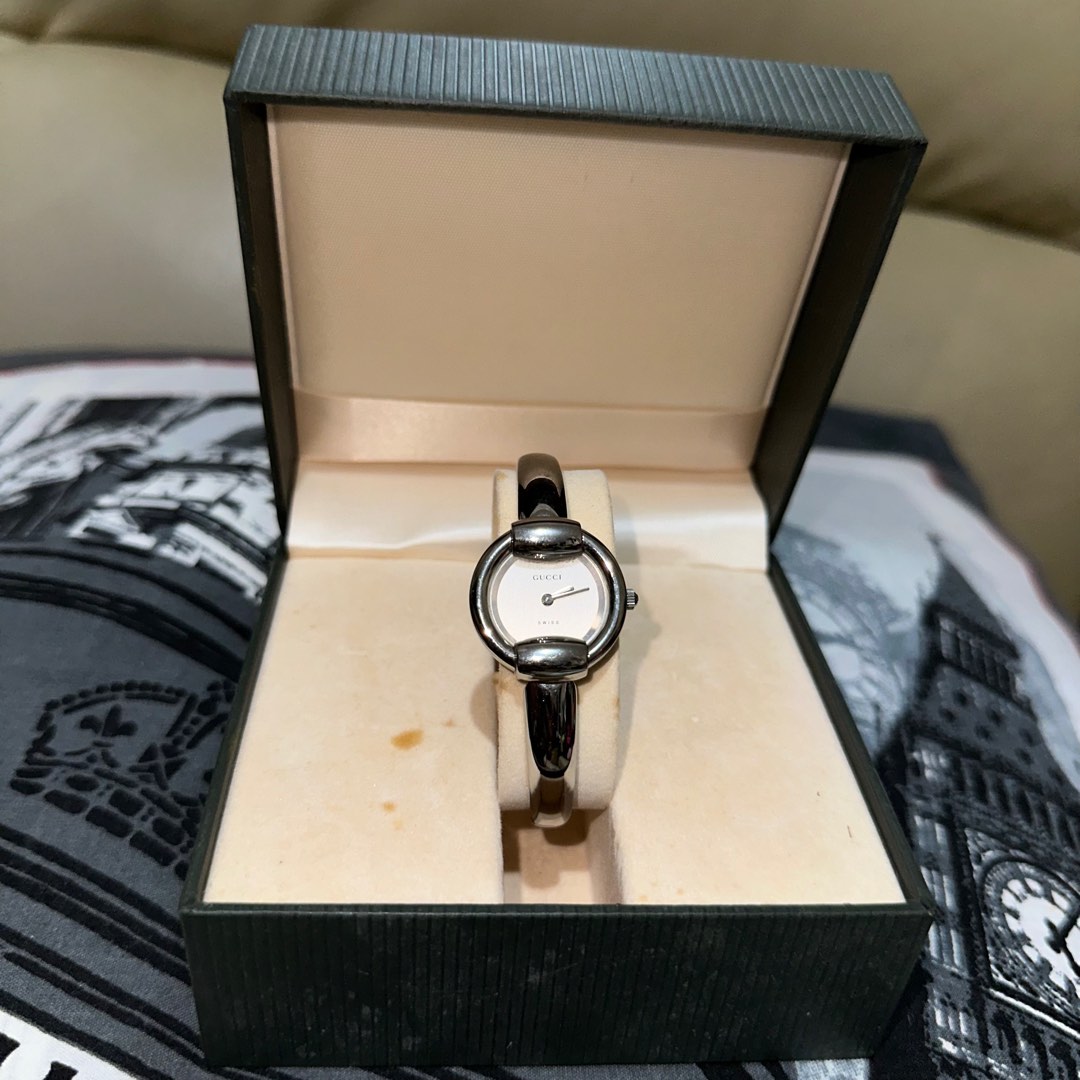 GUCCI 1400L Stainless Steel Watch, Luxury, Watches on Carousell