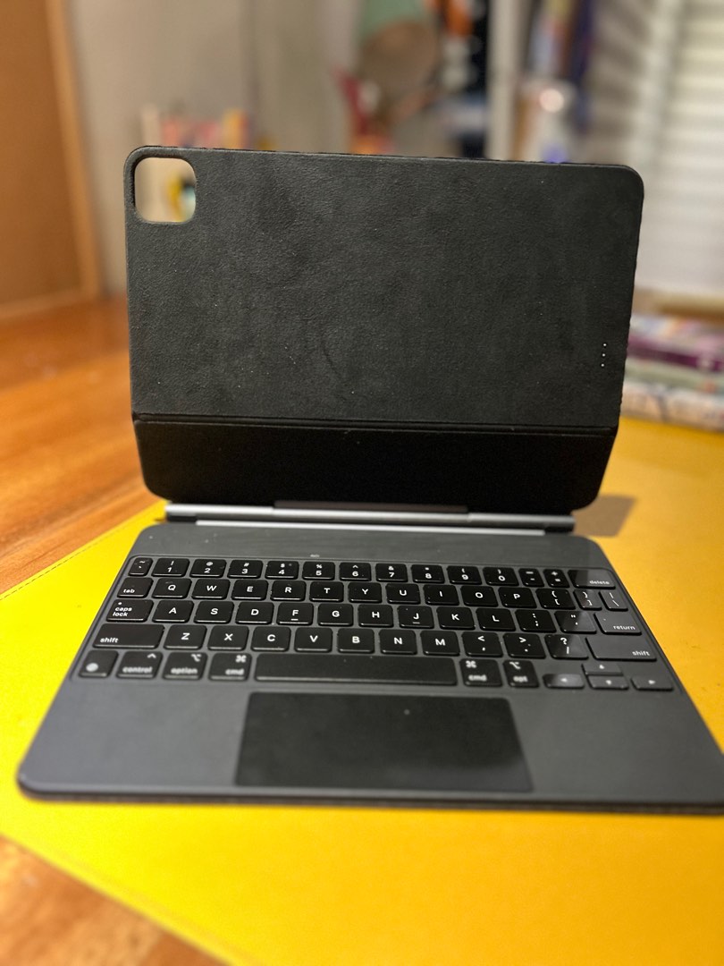 Ipad Pro 11 Inch magic keyboard, Computers & Tech, Parts & Accessories ...