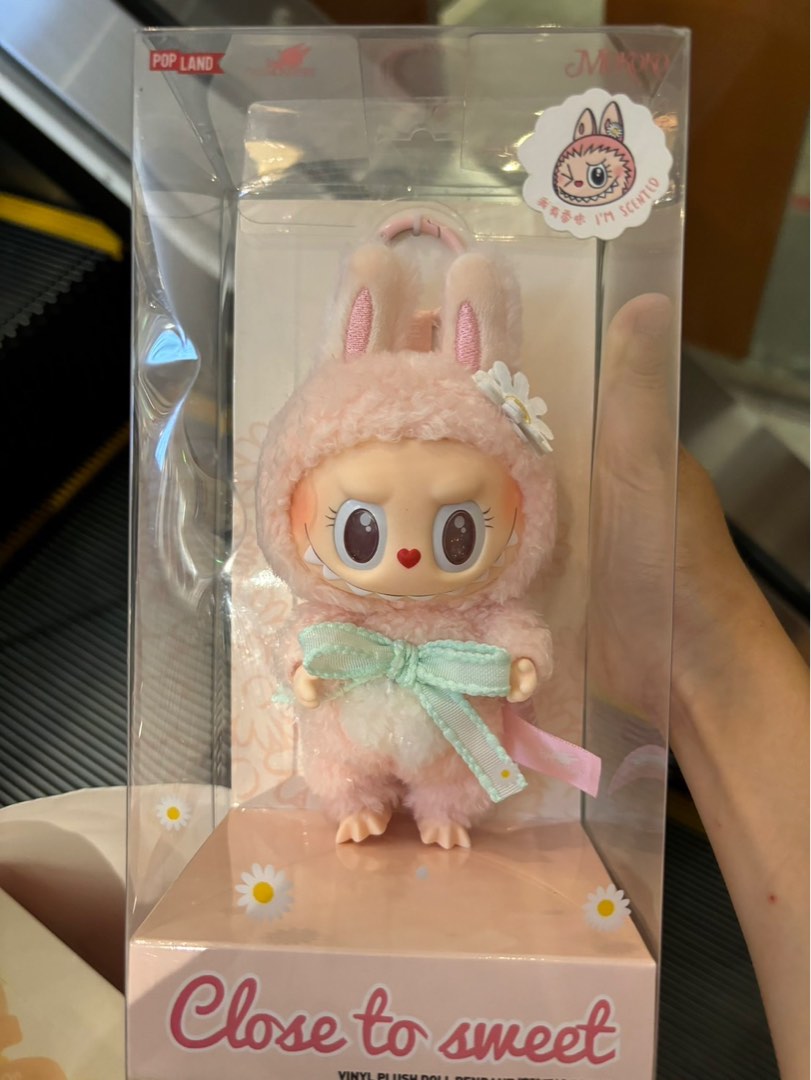 Labubu Close To Sweet ORIGINAL POPMART, Toys & Collectibles, Mainan di ...