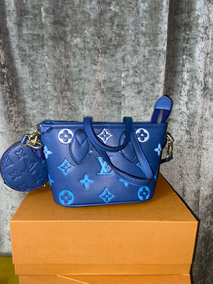LOUIS VUITTON BLUE BAG GRED PEEMIUM, Women's Fashion, Bags & Wallets ...