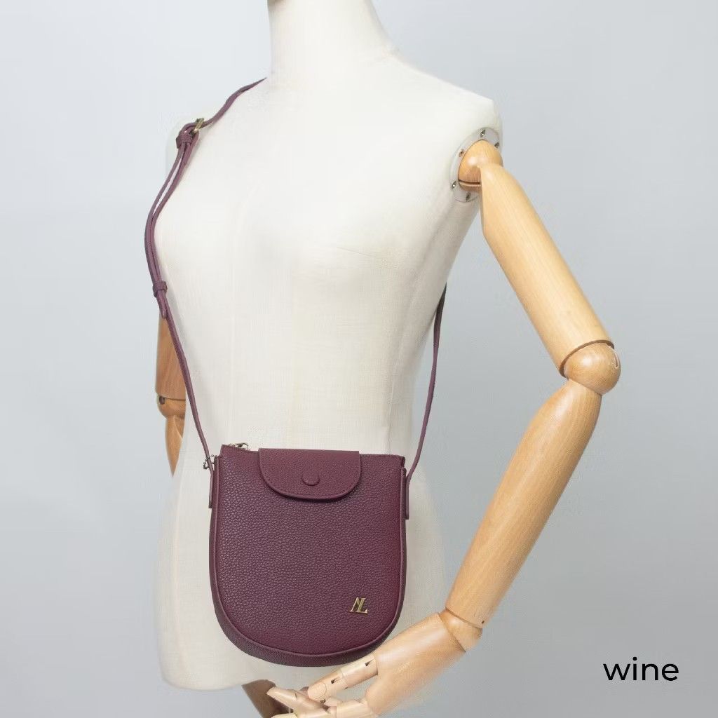 Lucia Moon by Anthon's Leather - Colour Wine, Women's Fashion, Bags ...